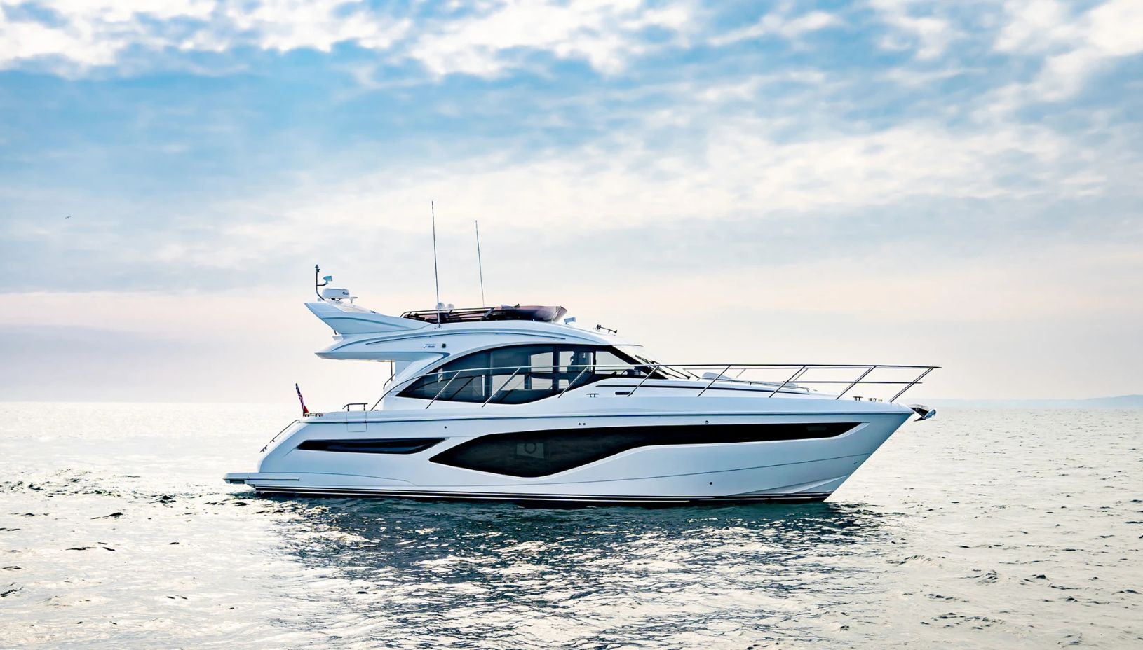 F50 Princess Top Features: Luxury Yacht w/ Speed & Comfort - Galati Yachts