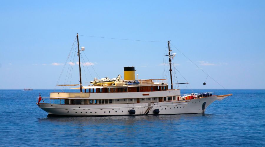 The Evolution of Yacht Design: From Classic to Modern Luxury - Galati ...