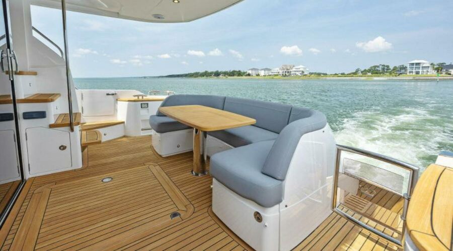 2018 Princess 50 Flybridge: The Perfect Blend of Elegance & Performance ...