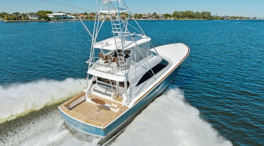 2020 62 Viking: Modern Elegance Meets High-Performance Fishing Yacht ...