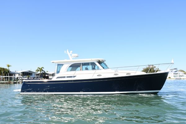 Different Types of Yachts Explained - Galati Yachts